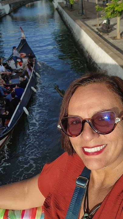 “Viajar – deixa você sem palavras e depois te transforma em um contador de histórias.” #portugal ...