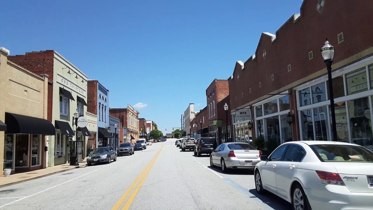 A drive thru downtown Seneca sc - YouTube