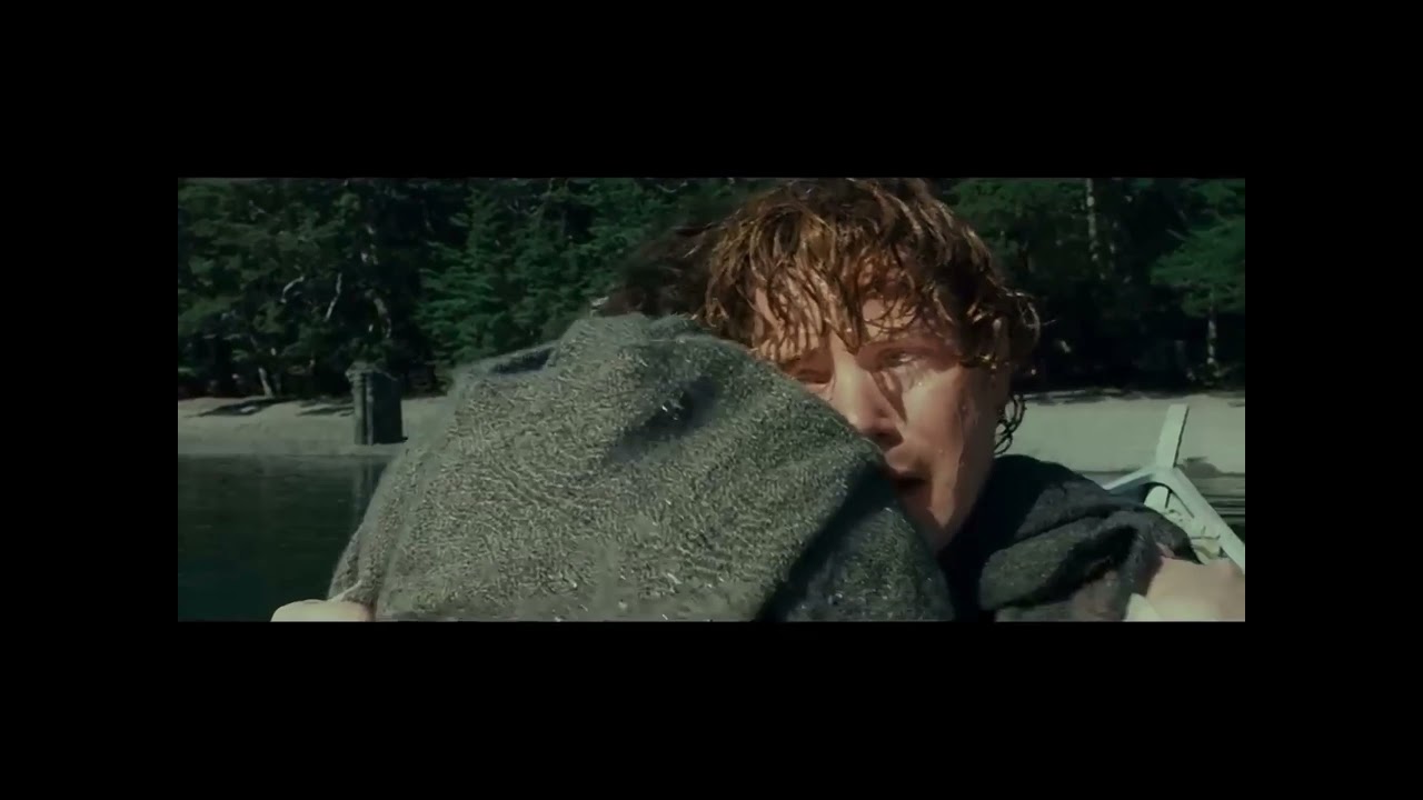 Frodo and Sam hug for too long - YouTube