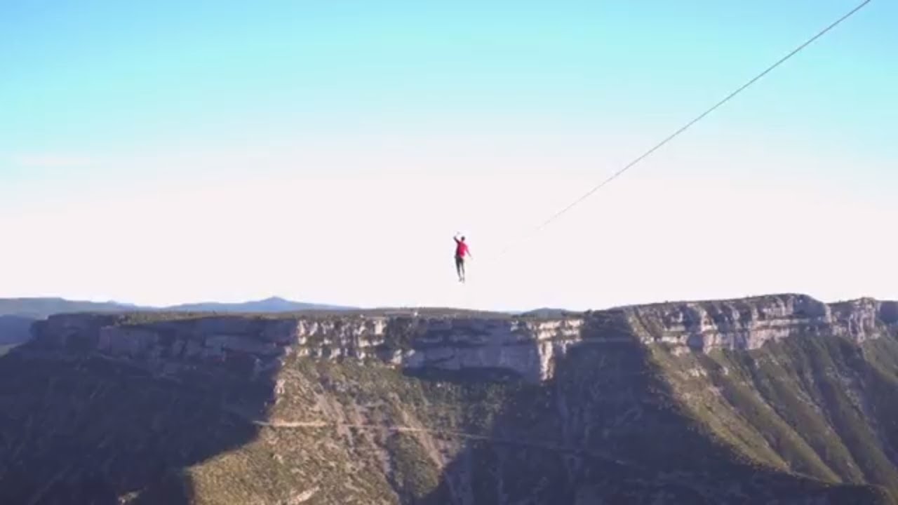 Almost fell down Slackline world record 2017 - YouTube