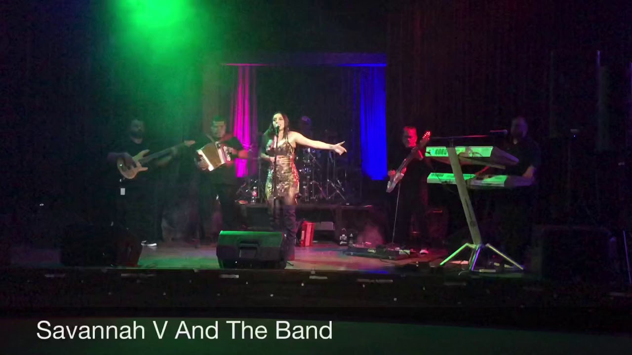 Savannah V and The Band - YouTube