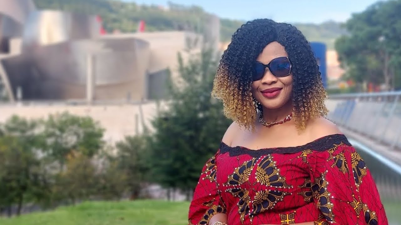 EVANG. FAVOUR O AIDEYAN - MUSIC VIDEO-TITLED : ELOGHOSA - YouTube