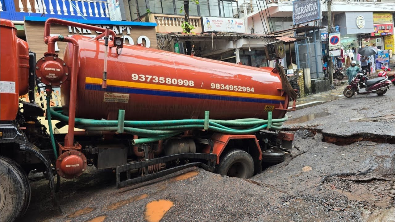 Water Tanker Sinks At Baga - YouTube