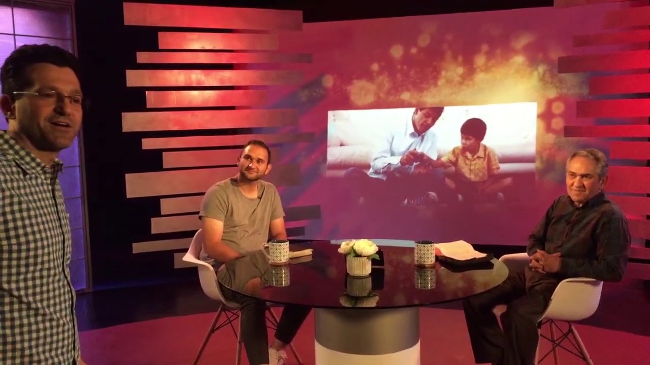 New Persian show crosses cultures and generations - YouTube