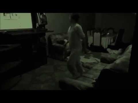 chica borracha bailando