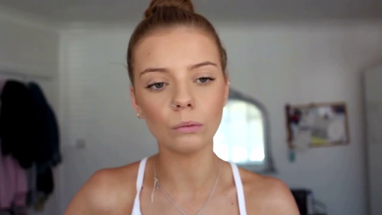 Anna Maynard Singing Part 3 - YouTube