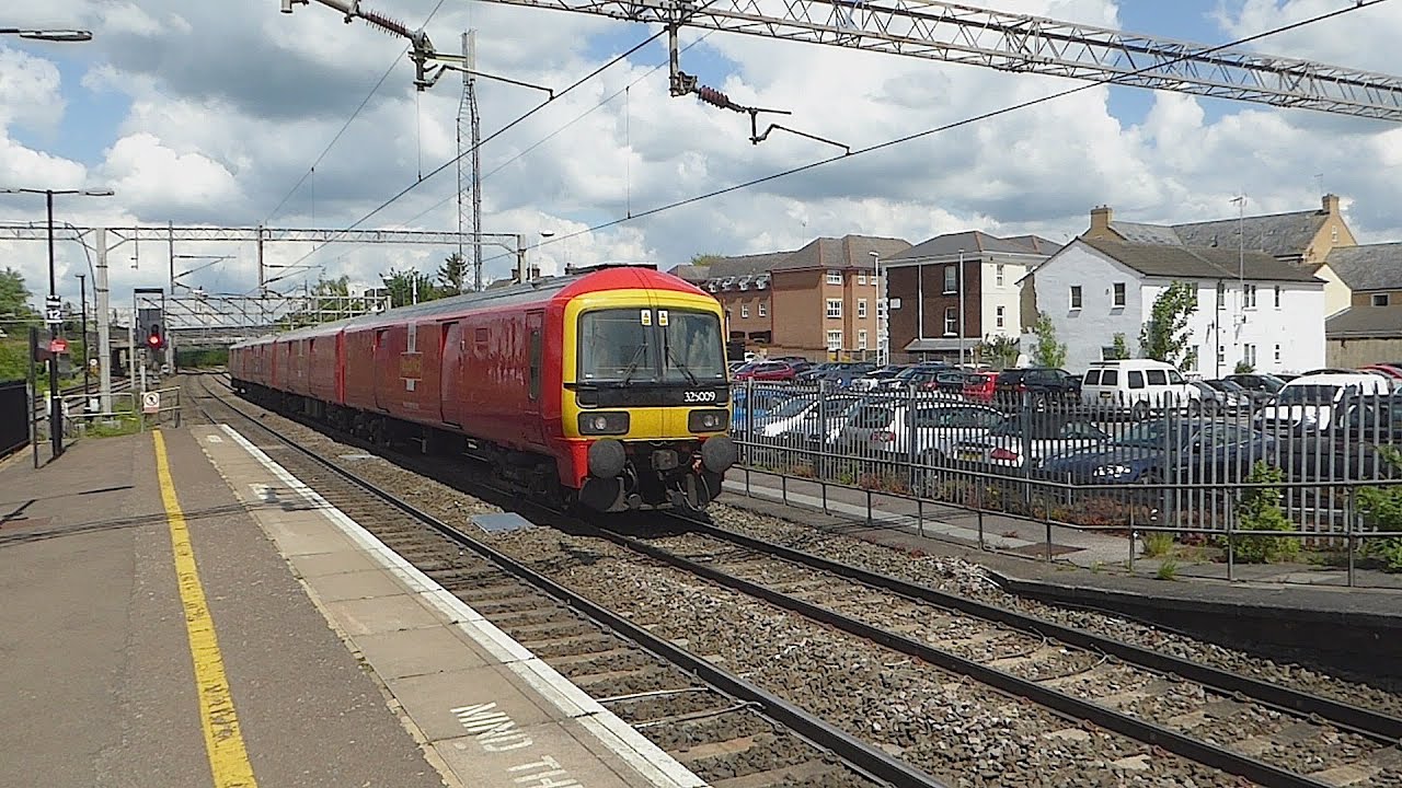 Royal Mail Class 325 passes Leighton Buzzard (23/5/16) - YouTube