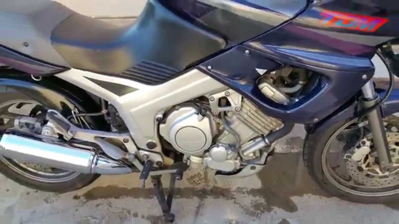 Yamaha TDM850 - YouTube