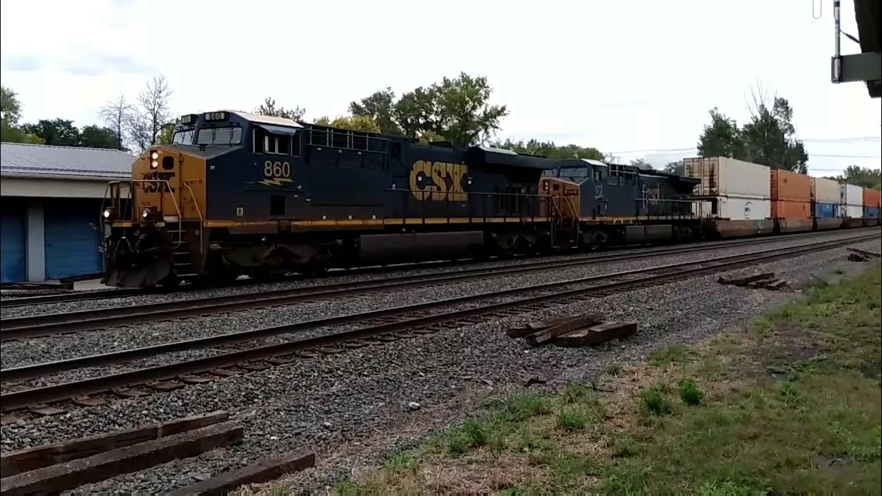 [HD] CSX Q017 Intermodal Train Westbound - Fairport, NY - YouTube