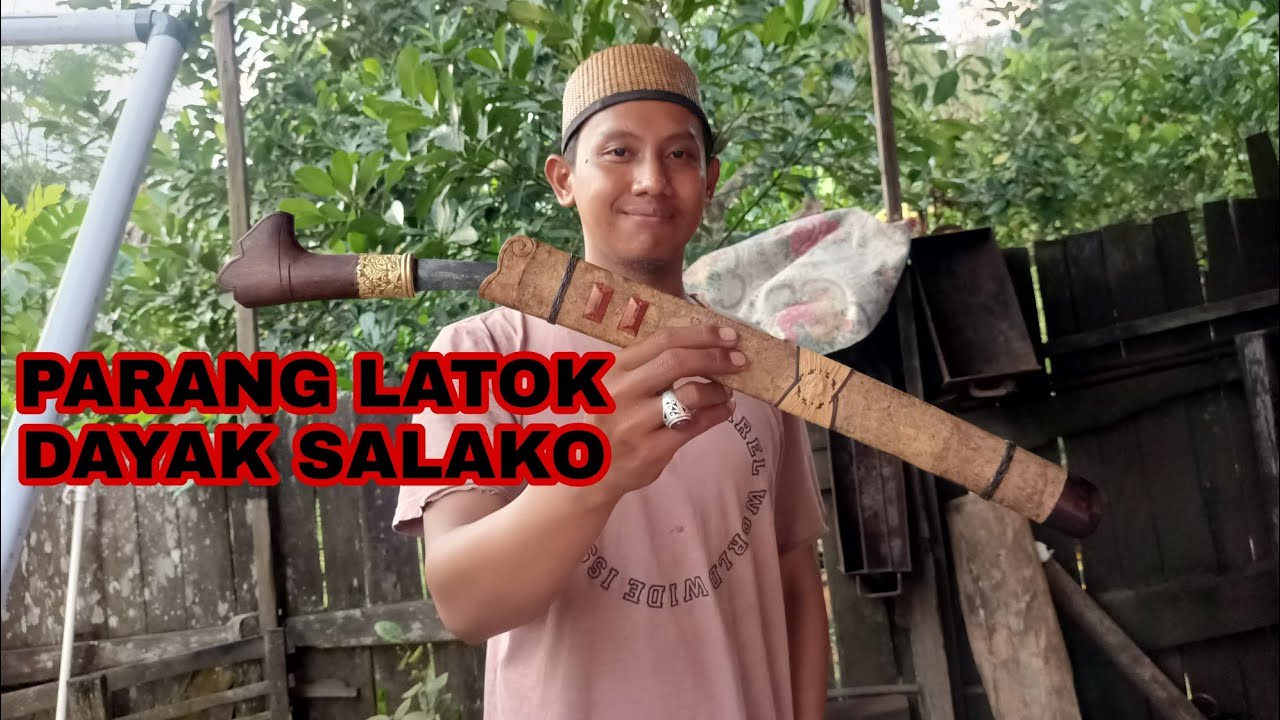sekilas membuat parang latok senjata khas rumpun dayak bidayuh - YouTube