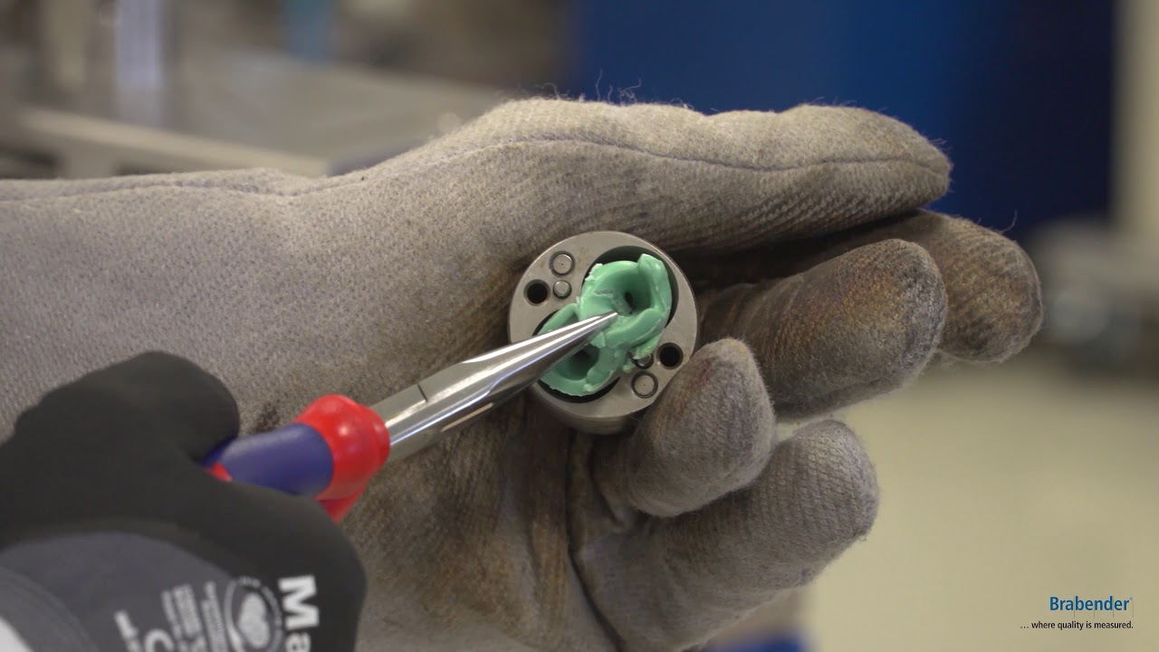 Brabender Conical Twin Screw Extruder: Application 4 | How to clean the ...