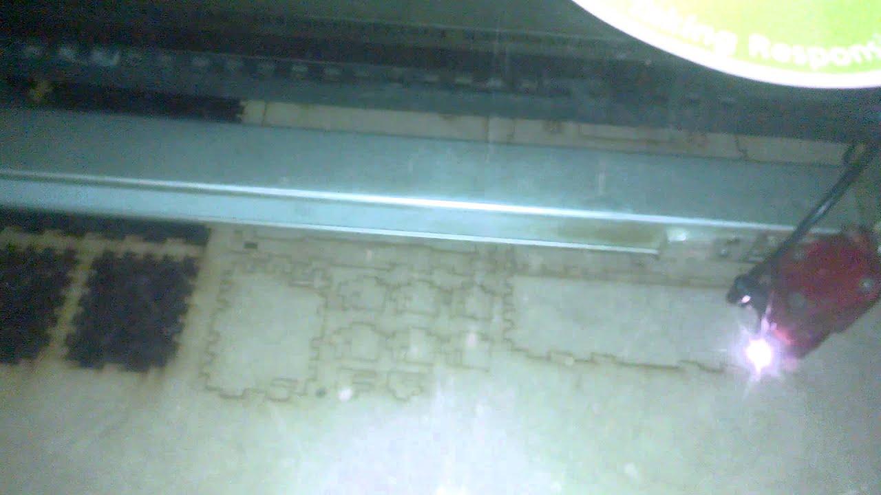 Laser Cutting Rayjet speedy 300 - YouTube