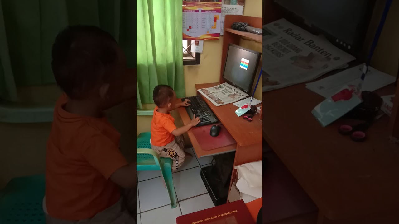 Bermain komputer - YouTube