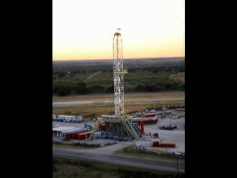 Loadcraft Industries LTD LCI-1500 Drilling Rig - YouTube