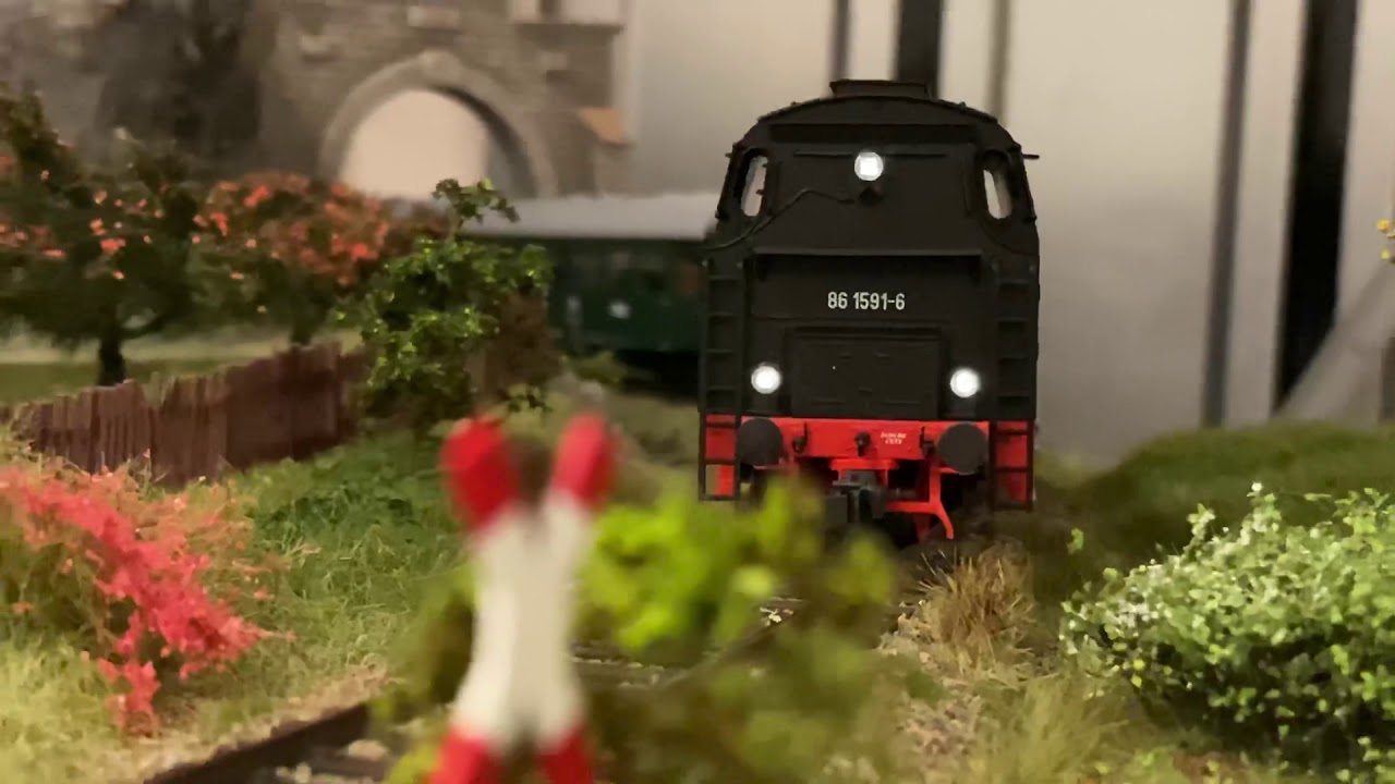 BR 86 1591-6 Roco H0 mit Sound - YouTube