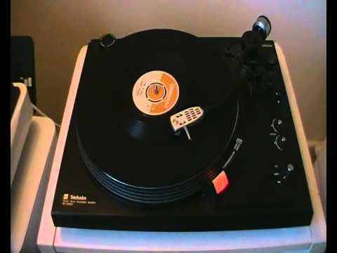 GRANNY'S INTENTIONS - HILDA THE BUILDER