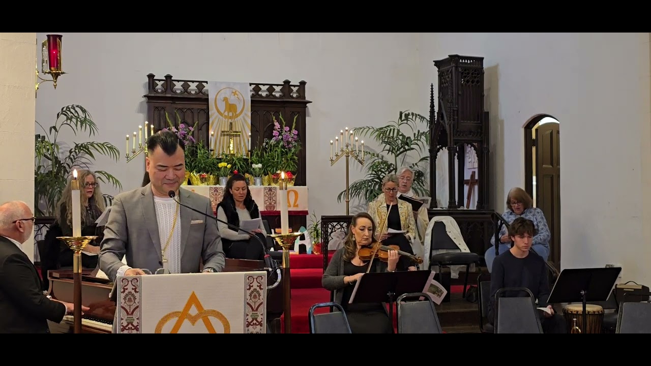 This is the Day, text by Taize Community, music: Jacques Berthier - YouTube