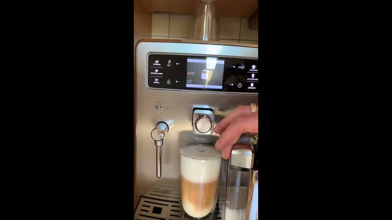 Kaffeevollautomat Philips Saeco HD8944/01 Latte Macchiato - YouTube
