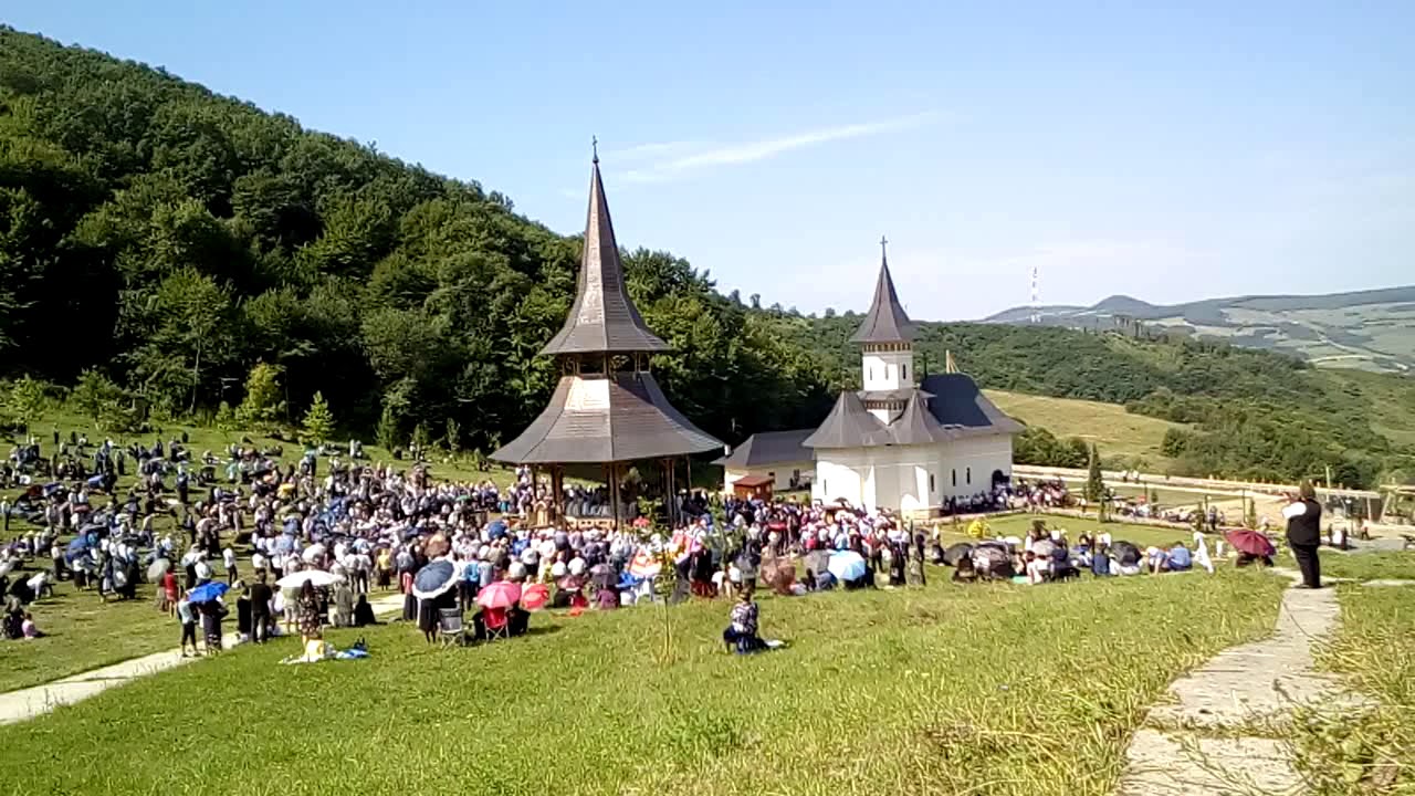 Manastirea Sf. Ilie din Nuseni 2019 - YouTube
