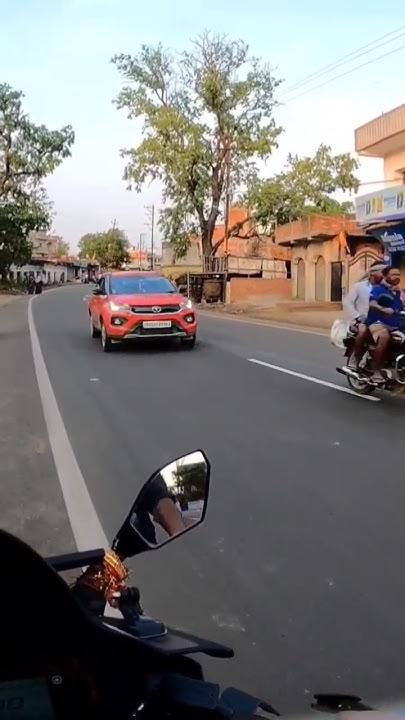 Keise Keise Log Rehte Hai 🤬 #frustratedrider #angrybiker #likesharesubscribe #motovlog - YouTube
