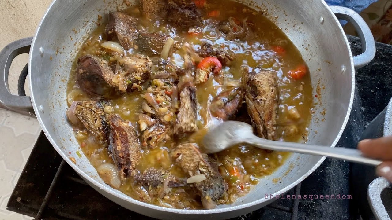 LET'S COOK FISH GRAVY: INCLUDES DANCING & EATING😋😂 | LIBERIA 2021 ...