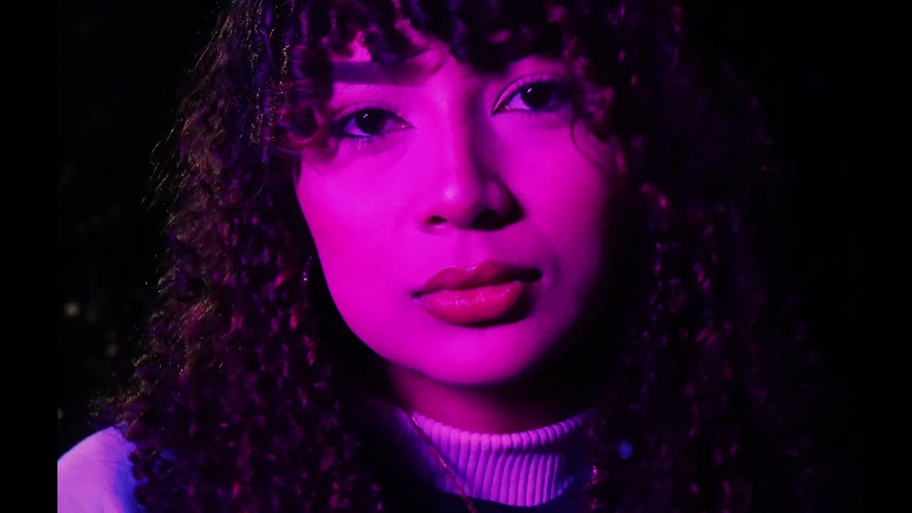 Upegui - EY MAMI 💜(Official video) - YouTube