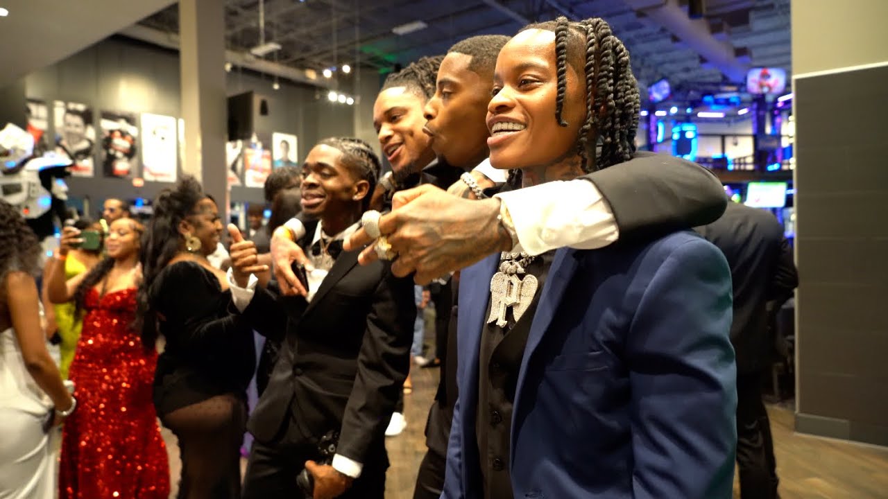 I PULLED UP TO MY FIRST PROM EVER WITH FUNNYMIKE *a night to remember ...