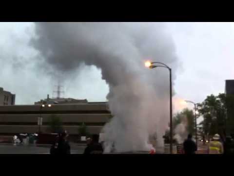 Burst steam pipe in downtown St. Louis - YouTube