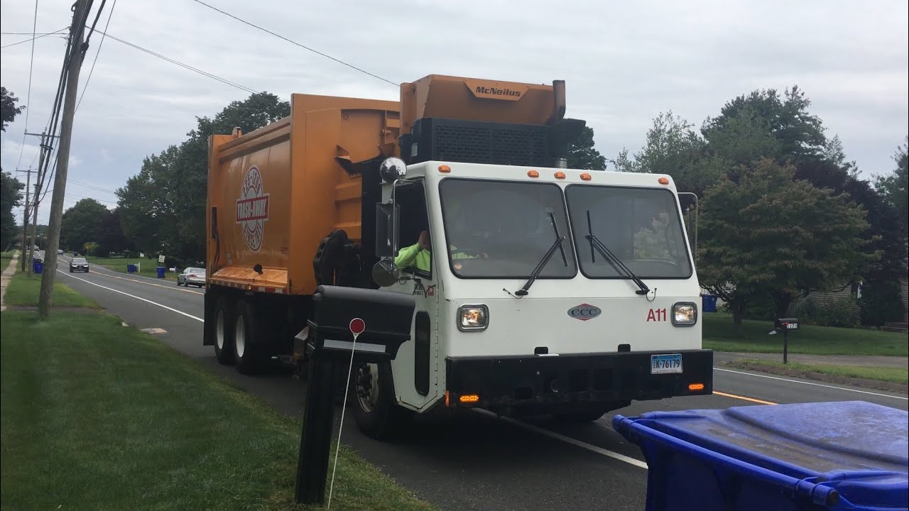 CCC Mcneilus Autoreach On Recycling A11 - YouTube
