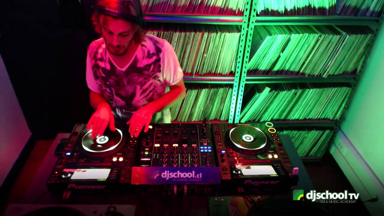 Dj School Set - Pablo Jesús Martinez "Tech House" - YouTube