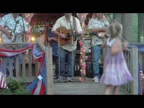 Cute Girl dancing to Black Mountain Bluegrass Boys - YouTube