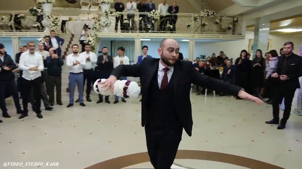 Dagestan wedding dance | Beachweddingtips.com