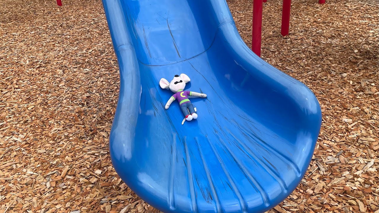 CEC plush - Chuck E and Crusty go to the park - YouTube