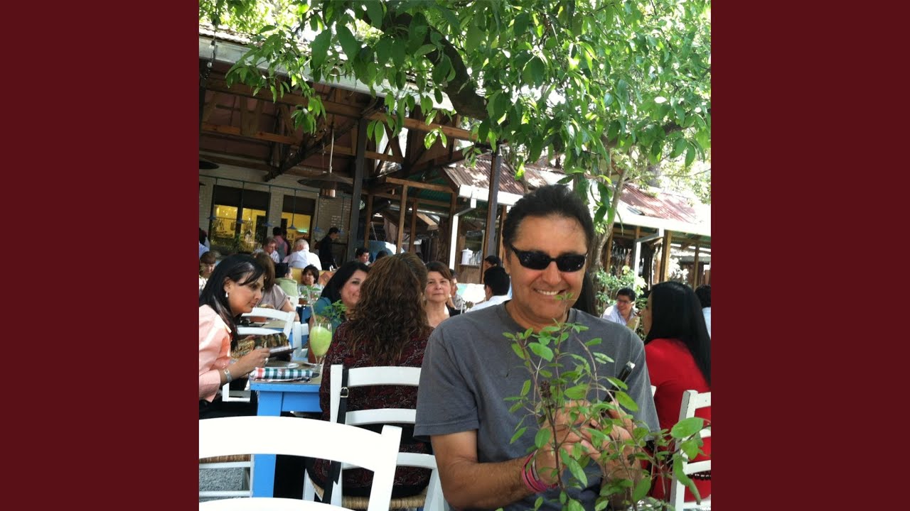 Con Gracia - YouTube Music