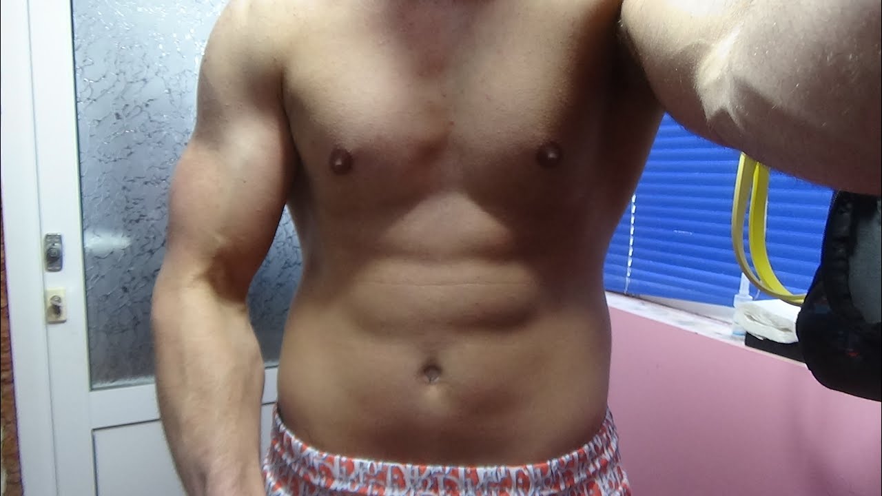 Physique Update - Flexing Muscles, Abs & Pec Bounce - YouTube