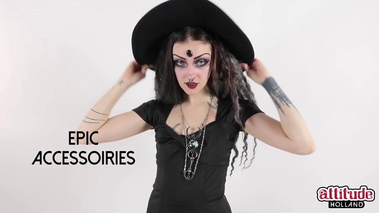 Goth It Up with Psychara - YouTube