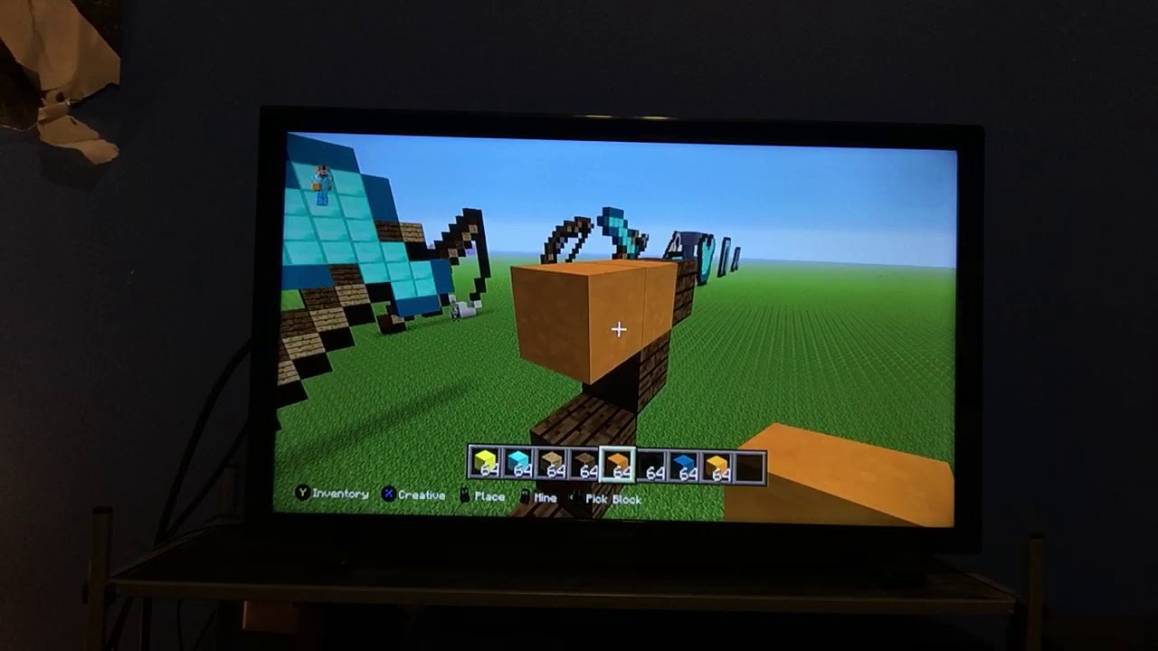 How to make the enchanted Diamond Axe in Minecraft (From Minecraft ...