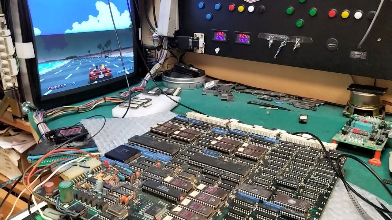 Out run pcb arcade repair parte 1 - YouTube