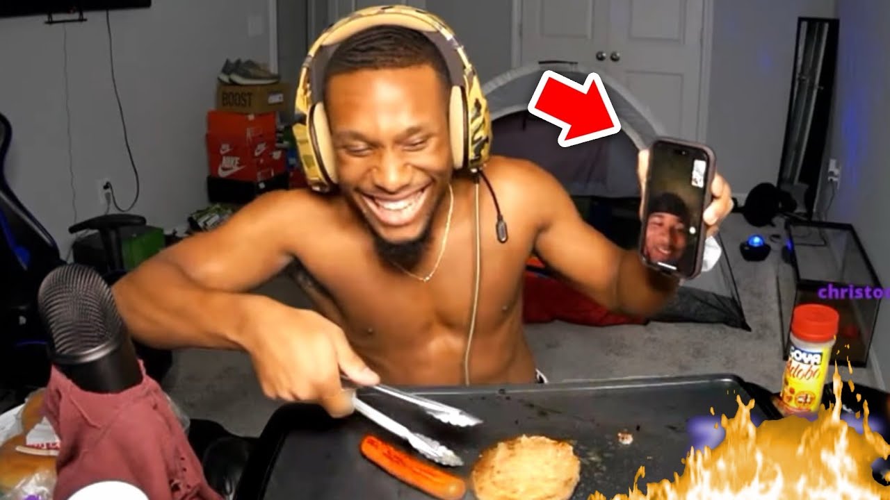 Ceaz Calls Fanum Cooking In His Room 🥪🍳 - YouTube