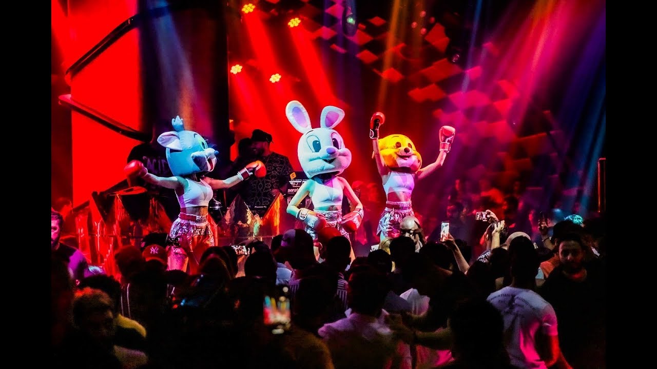 DJ BATTLE AT STAGE DUBAI - YouTube