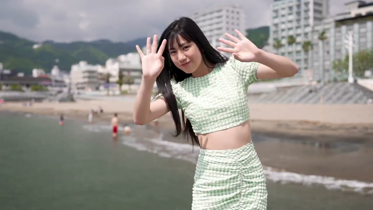 熱海サンビーチ海岸、サマーウエアでポートレートモデル撮影の様子です。モデルはMIO( RISING/ZERO-Ⅴ) - YouTube
