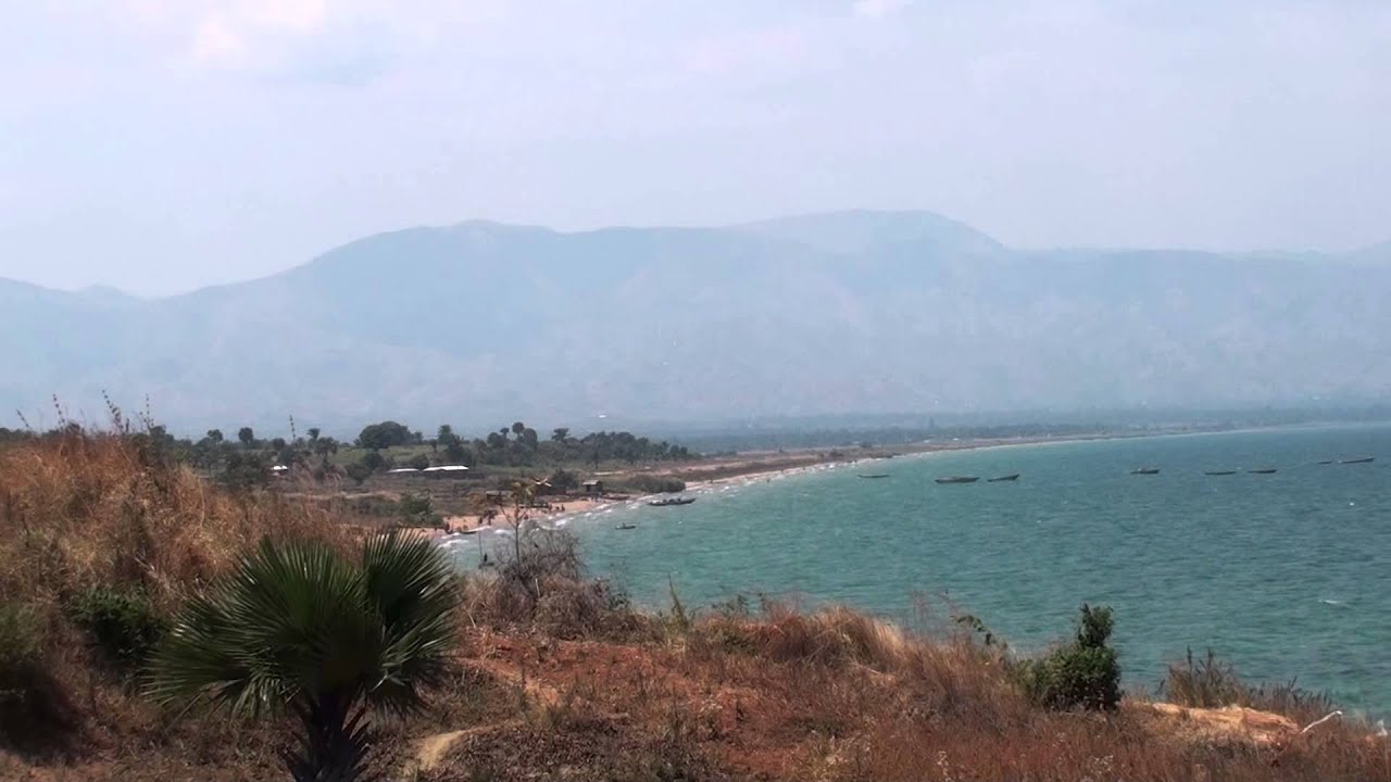 Lac Tanganyika à Nyanza Lac, Burundi - YouTube