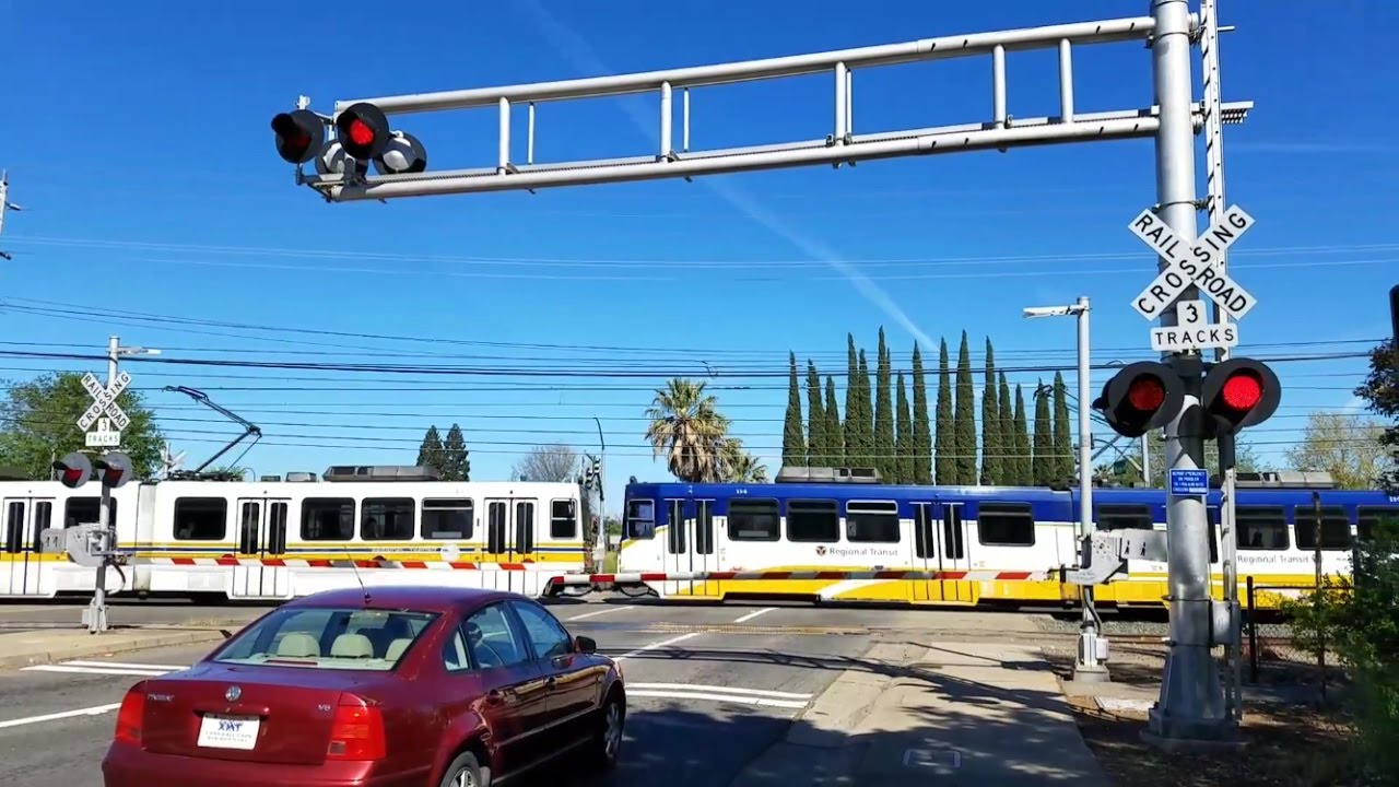 Mayhew Road Railroad Crossing, SACRT Light Rail Gold Line Outbound ...