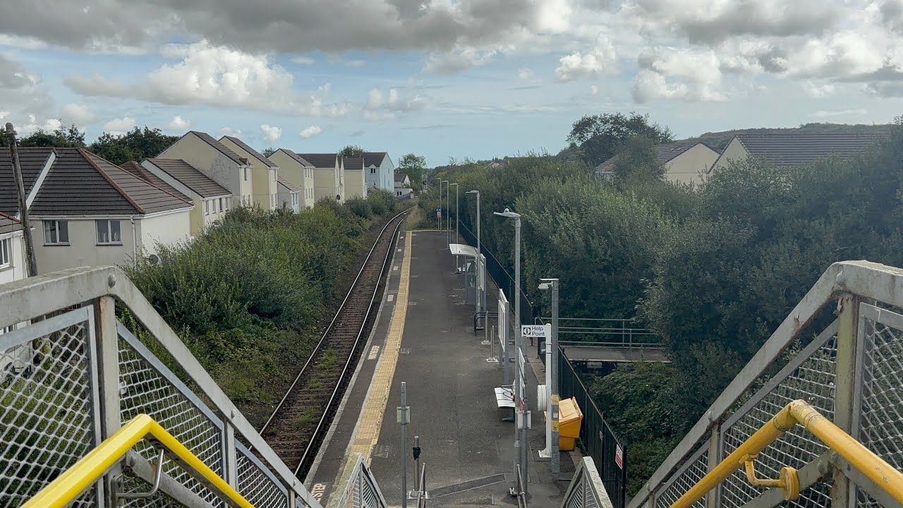 Bugle Railway Station | Trains at and a tour of the station | 05/09 ...