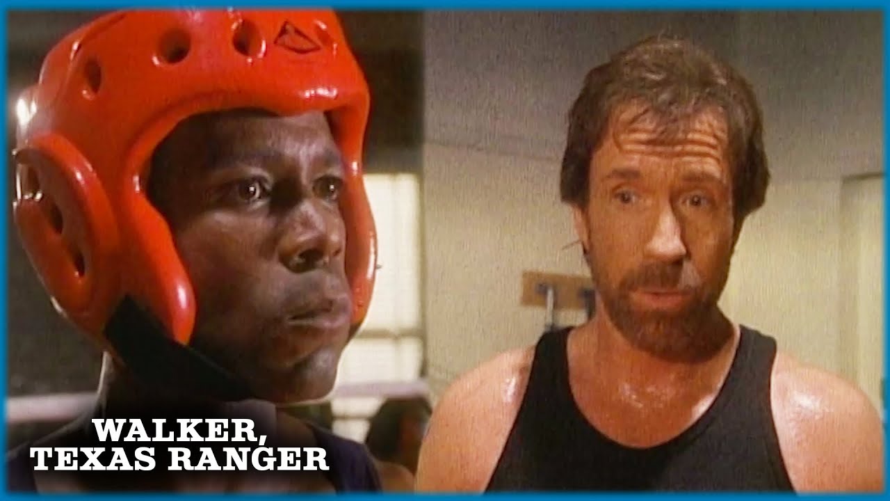 Trivette Shows Walker His Moves | Walker, Texas Ranger - YouTube