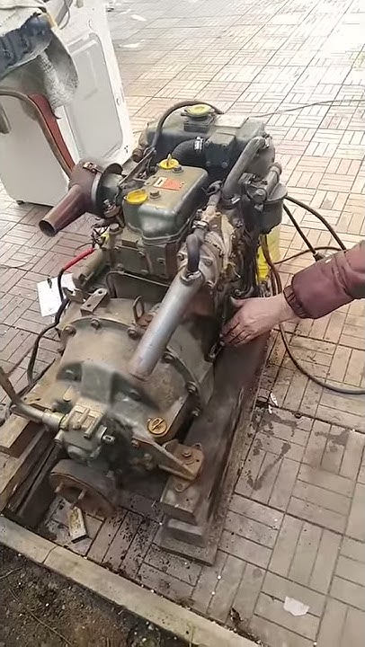 Стационарный дизельный двигатель Yanmar 2qm 15-20 - YouTube