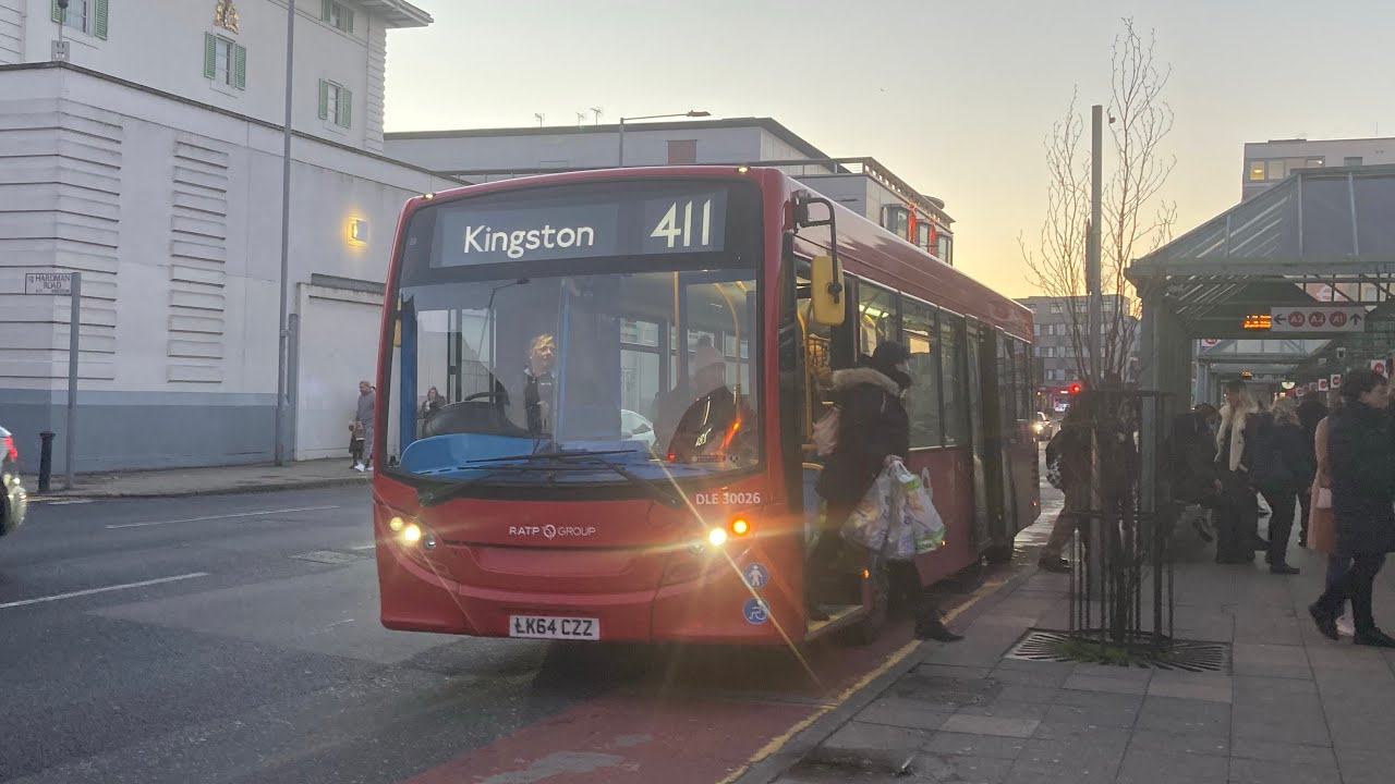 * UNCOMMON * Journey on the 411 (DLE30026 LK64CZZ) Alexander Dennis ...