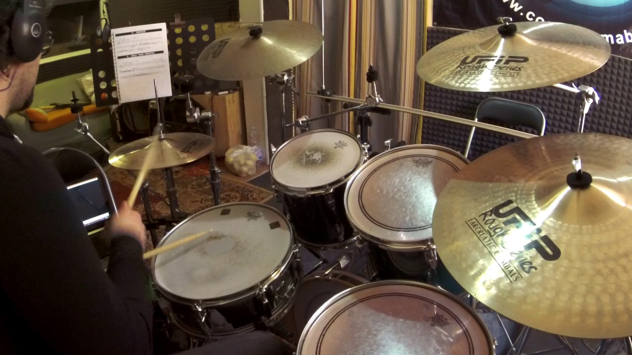 Half time shuffle groove - YouTube