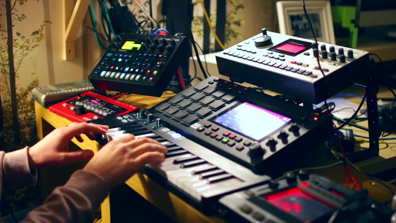 MPC LIVE | MACHINEDRUM SPS-1 MKi | DIGITONE | #jamuary2018 ...