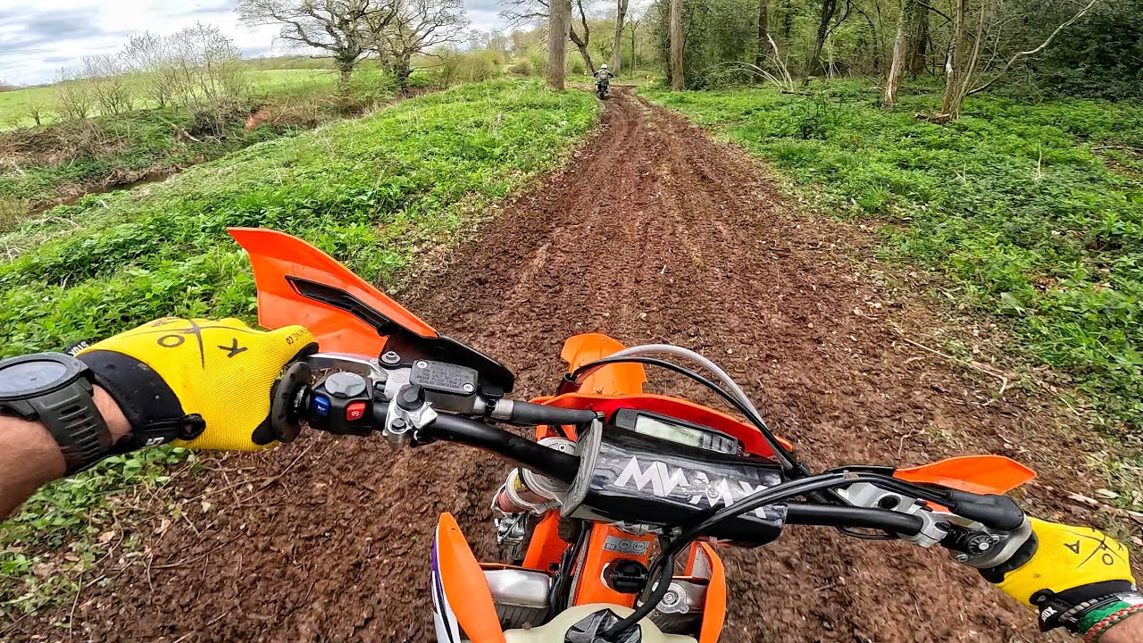 Riding 14 Miles Of Amazing Trails At An Enduro Event (RAW LAP) - YouTube